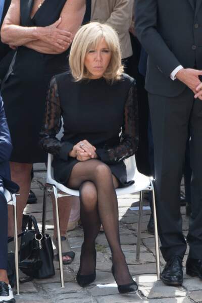 Look Brigitte Macron Montre Ses Jambes En Robe Ou Jupe Courte Gala