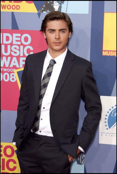 Photos La Transformation Physique Incroyable De Zac Efron Gala