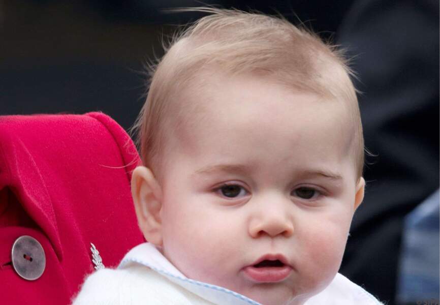 Le premier déplacement officiel de la famille princière - Gala Le premier déplacement officiel de la famille princière - Gala