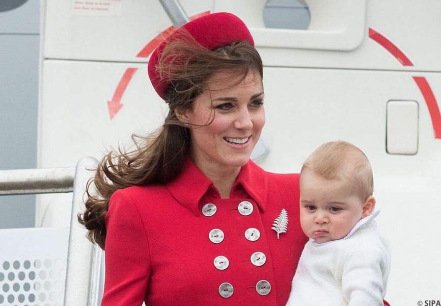 Le premier déplacement officiel de la famille princière - Gala Le premier déplacement officiel de la famille princière - Gala